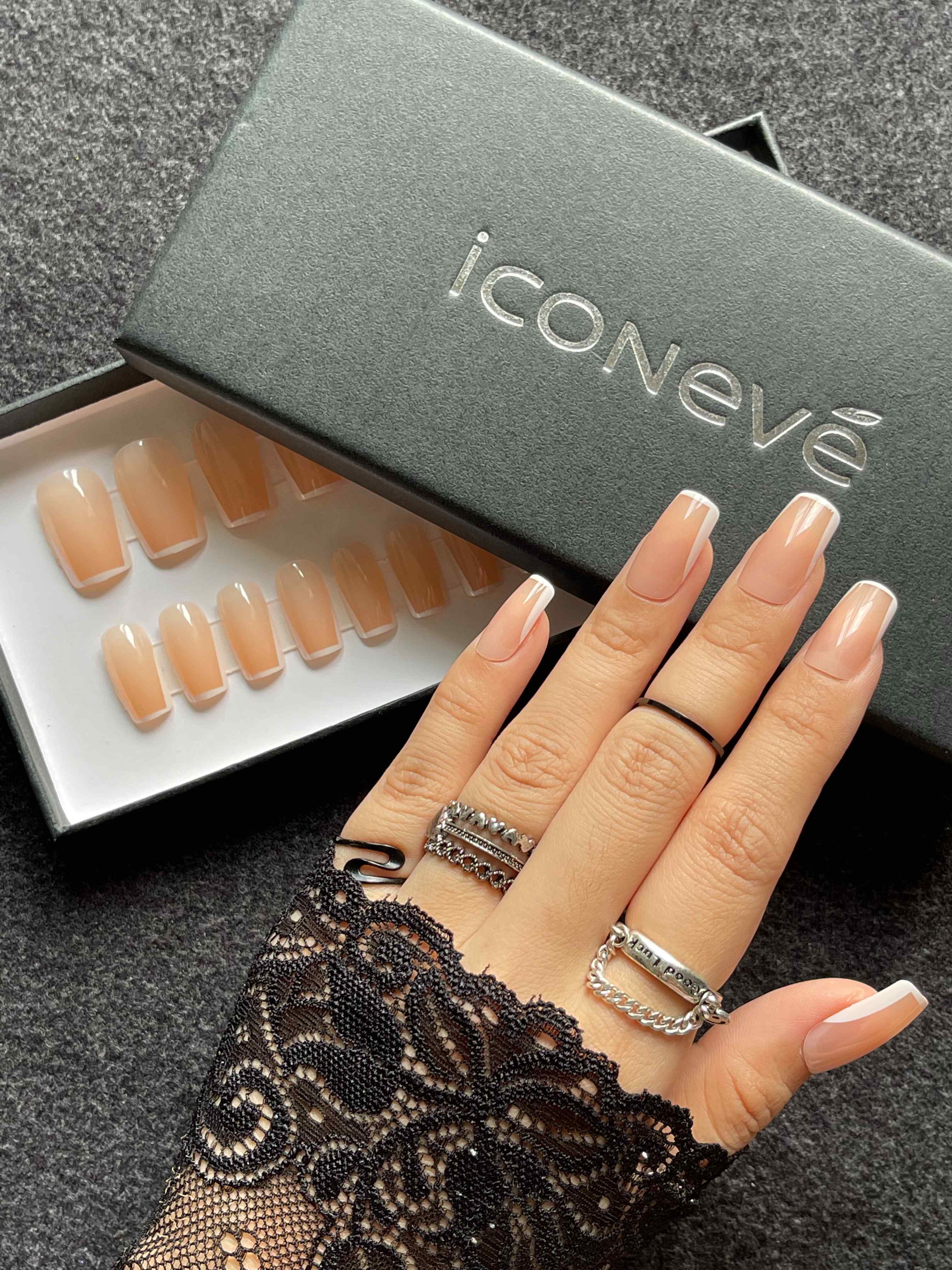 French Finesse - Glossy Square – ICONEVE